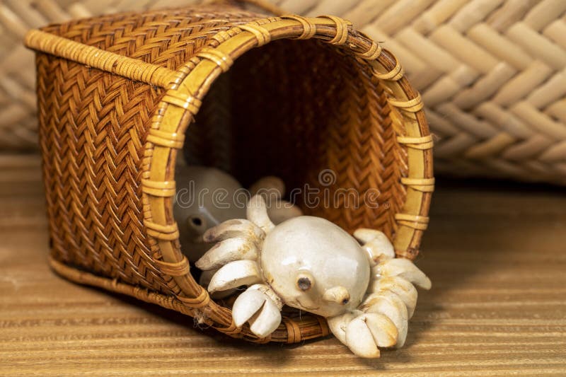 Exquisite, Handmade, Pottery, Crab, Bamboo Weaving, Basket Stock Photo ...
