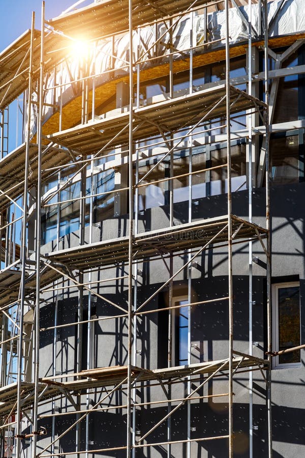 Extensive Scaffolding Providing Platforms for Work in Progress on a New ...