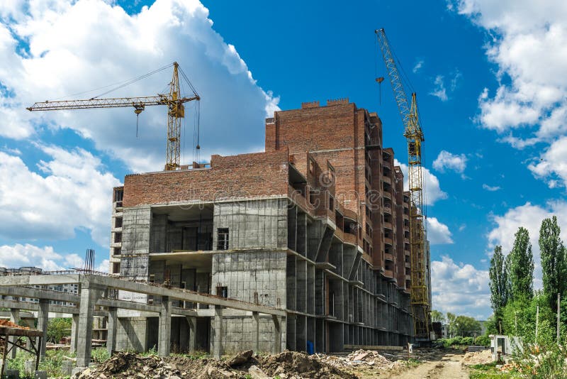 Extensive Scaffolding Providing Platforms for Work in Progress on a New ...