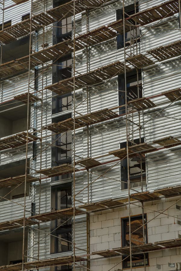 Extensive Scaffolding Providing Platforms for Work in Progress on a New ...