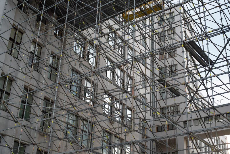 Extensive Scaffolding Providing Platforms for Work in Progress on a ...