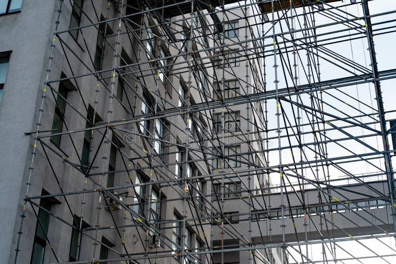 Extensive Scaffolding Providing Platforms for Work in Progress on a ...