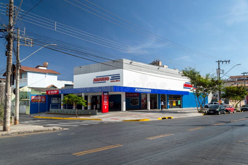 Exterior of Araujo Drogaria Drugstore Editorial Image - Image of facade ...