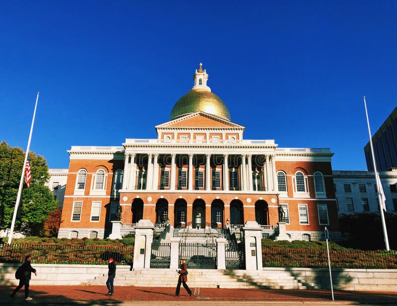 Exterior Dianteiro Da Casa Do Estado De Massachusetts Em Boston Imagem ...