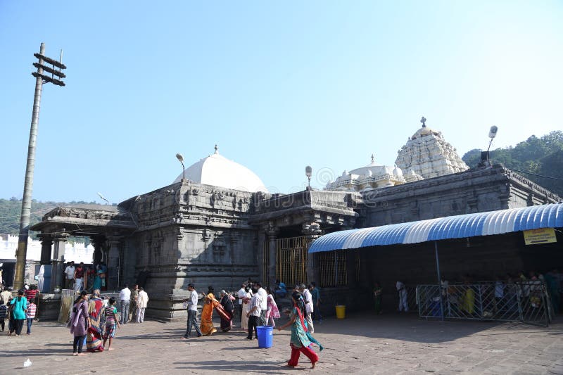 Exterior of Indian Hindu Temple India Editorial Photo - Image of beauty ...