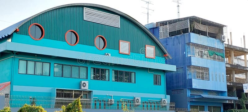 Exterior Mixed Design the Building Using Corrugated Metal Roof Window ...