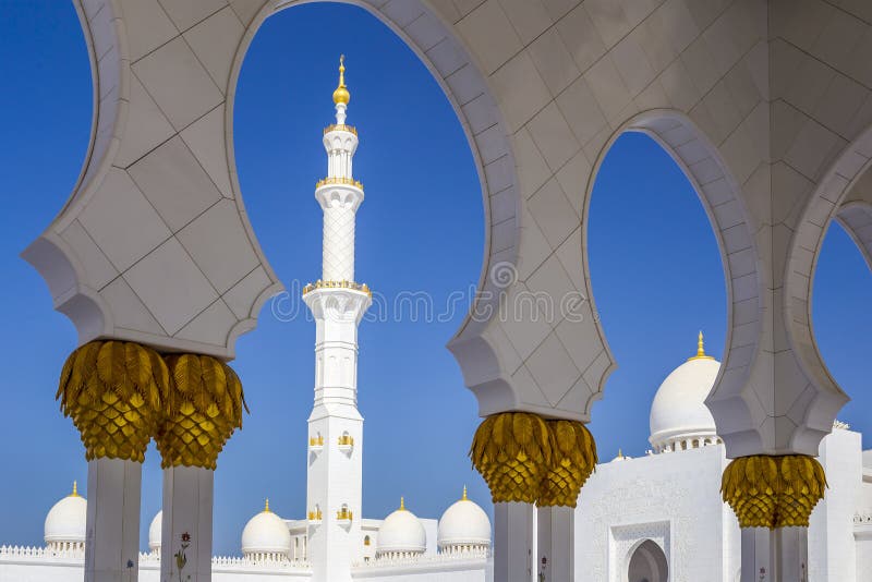 Exterior and Side View of the Abu Dhabi`s Mosque - Sheikh Zayed Mosque ...