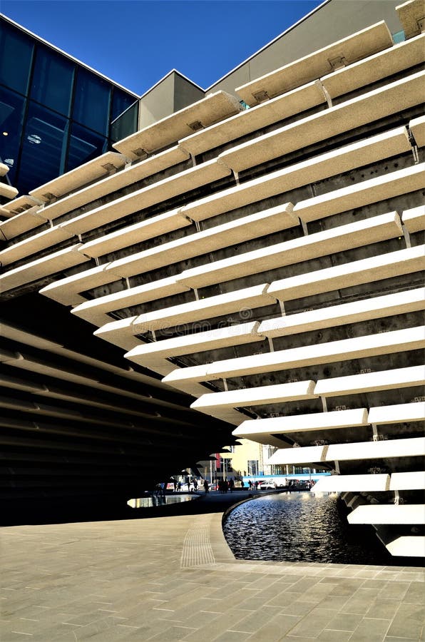 Landmarks of Scotland - Riverside Architecture in Dundee Editorial ...