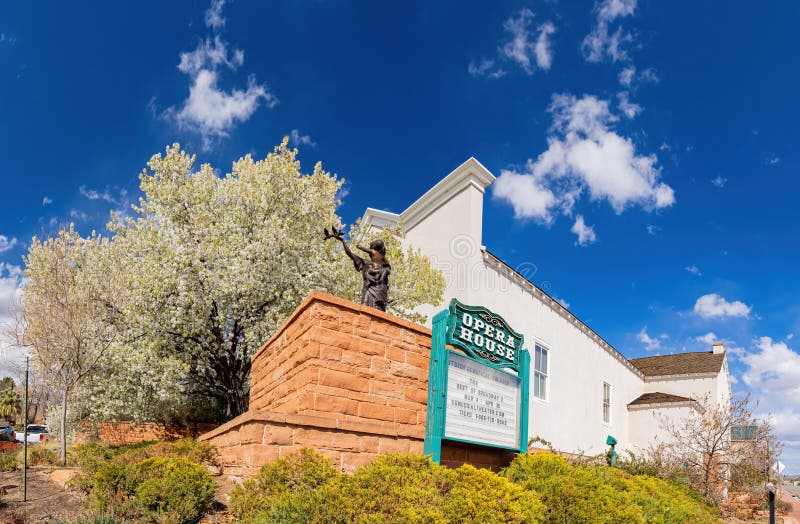 Exterior View of the Opera House Editorial Stock Image - Image of ...