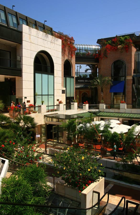 View of Rodeo Drive in Los Angeles Editorial Stock Photo - Image of ...