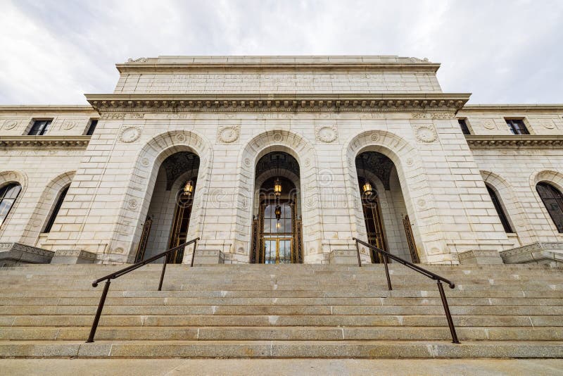 Exterior View of the St. Louis Public Library - Central Library Stock ...