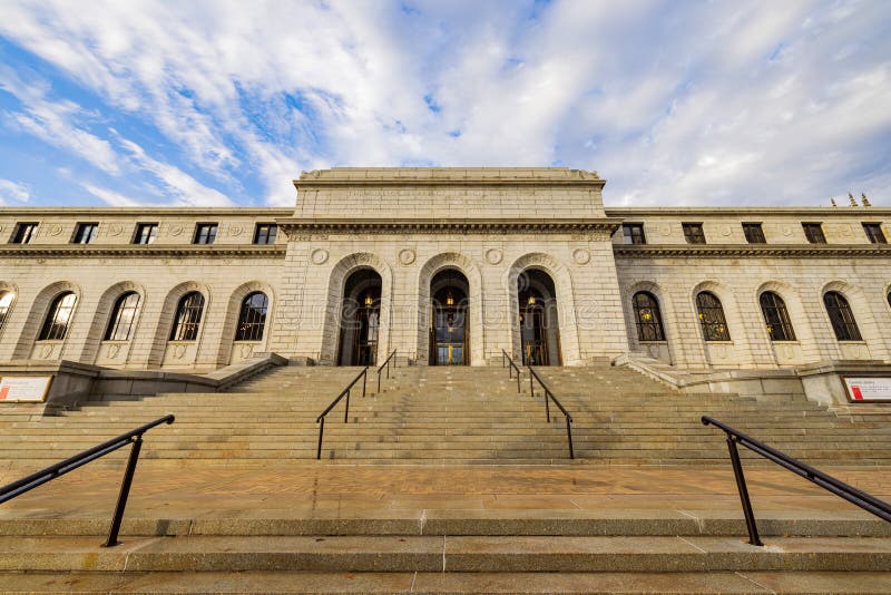 Exterior View of the St. Louis Public Library - Central Library Stock ...