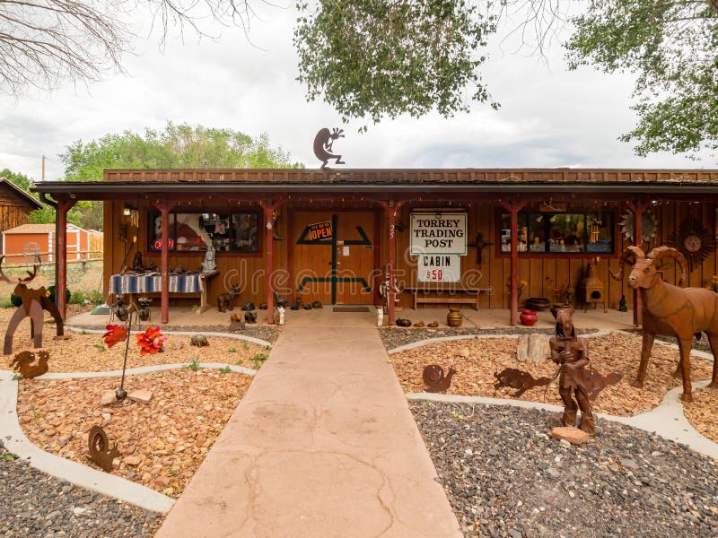 Exterior View of the Torrey Trading Post Editorial Photo - Image of ...