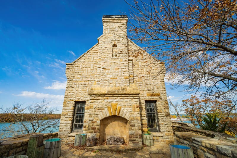 Exterior View of the Tucker Tower of Lake Murray State Park Stock Image ...
