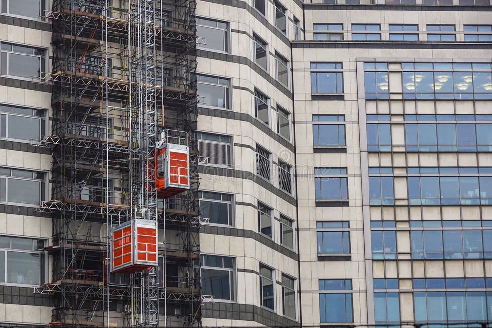 External Hoists Used in Building Construction To Bring Work Materials ...