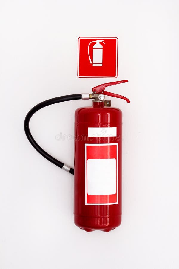 Extintor Aislado En Un Fondo Blanco De La Pared Imagen de archivo ...