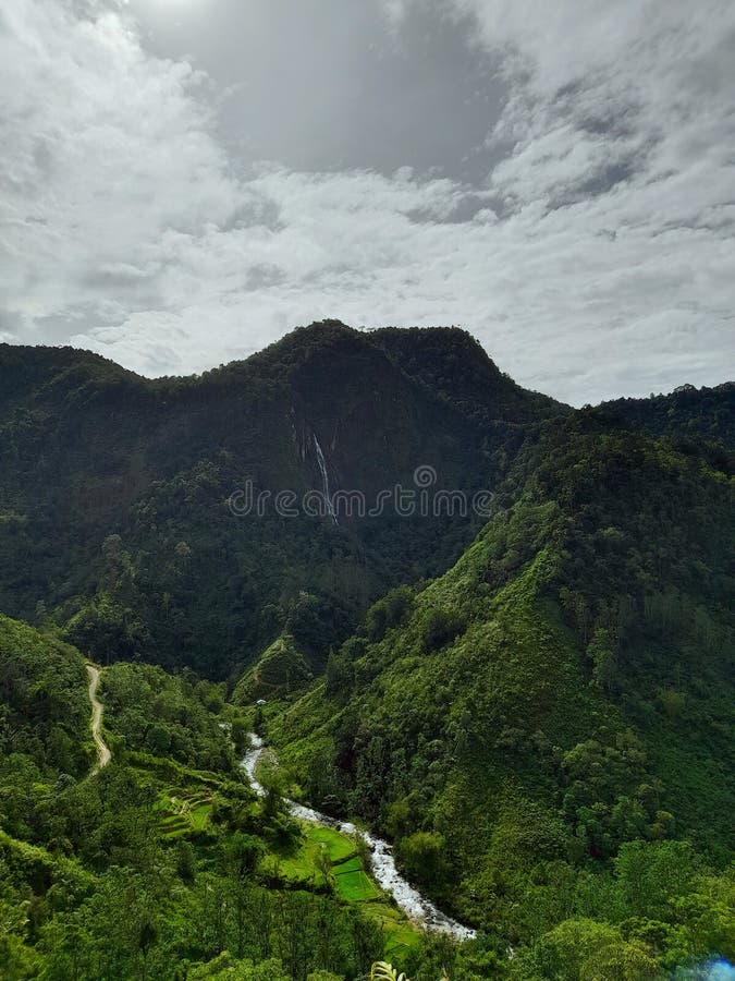 An Extraordinary View of Seeing the Beauty of Nature and Seeing Very ...