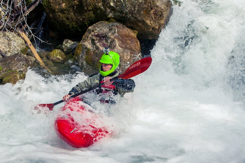Extreme kayaking editorial photography. Image of leisure - 24097872