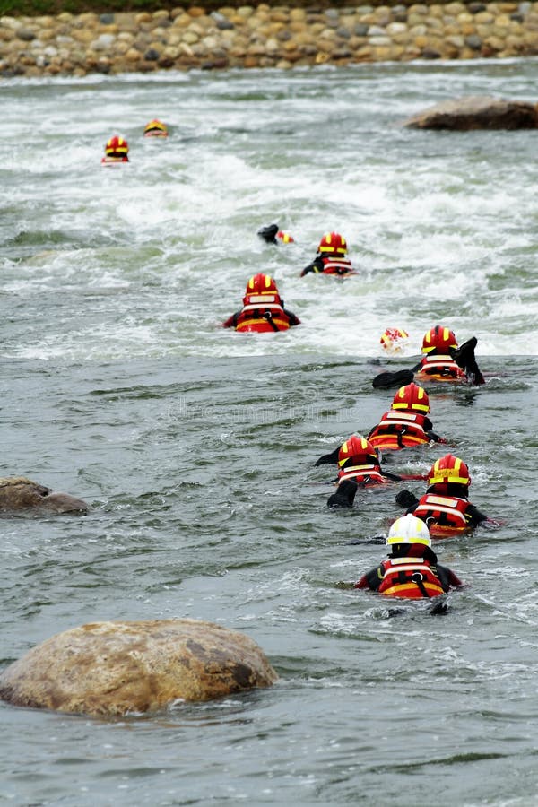 Extreme sports scene editorial stock image. Image of instructor - 85756209