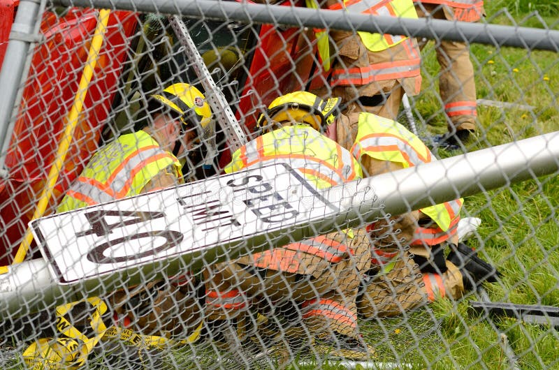 Extrication imagen de archivo editorial. Imagen de roto - 43164484