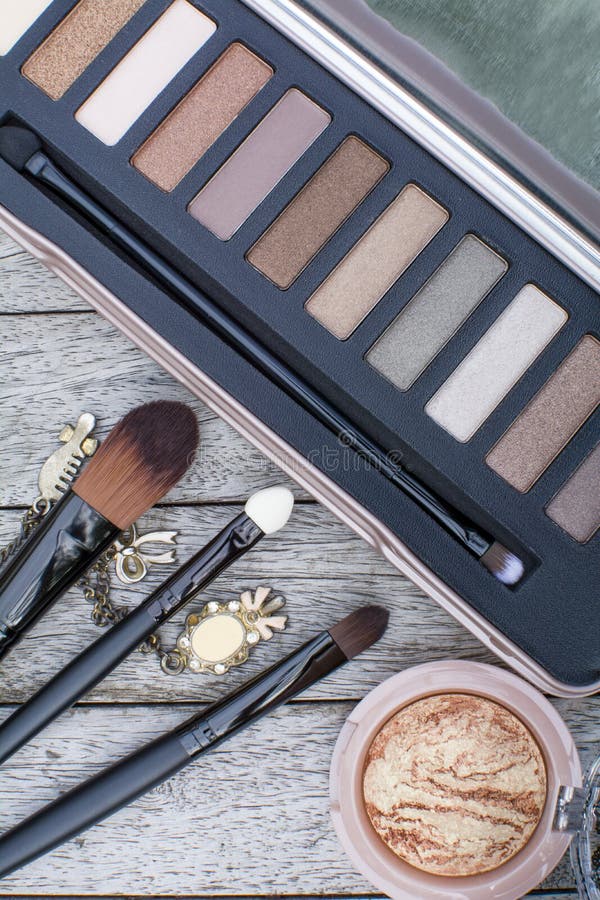 Eye Shadow Make Up Palette Set Stock Image - Image of beautiful ...