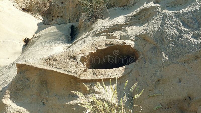 Eye shaped rock of jabbi stock image. Image of jabbi - 276180069