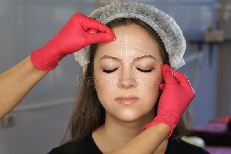 Eyebrow correction stock image. Image of female, correction - 137160573