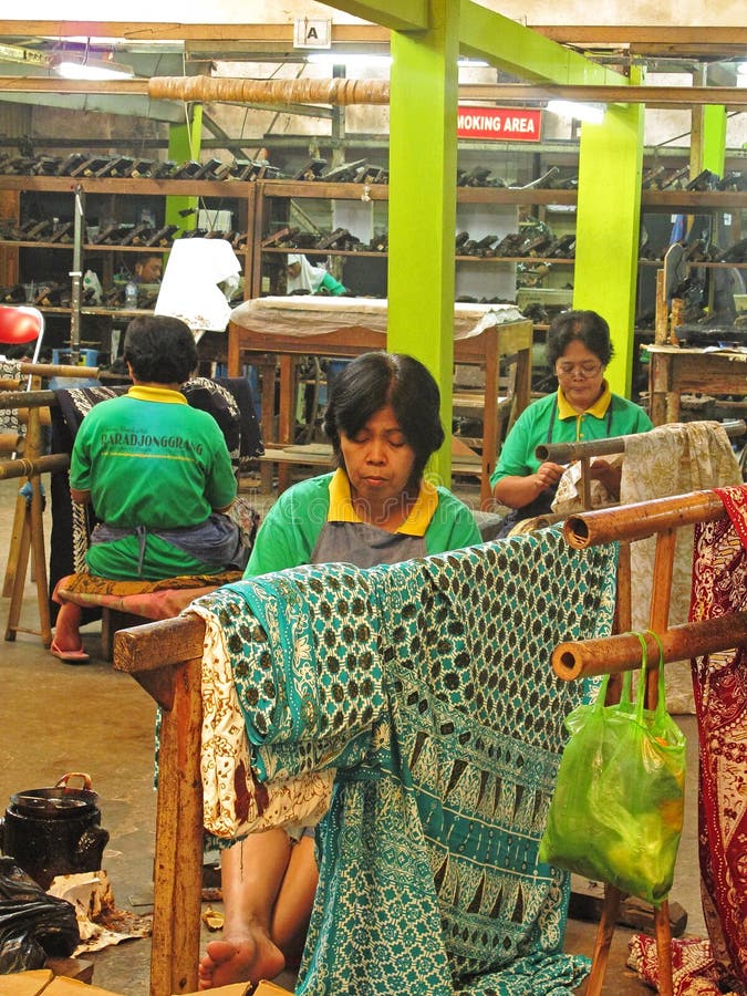 Fábrica del batik foto de archivo editorial. Imagen de batik - 4215568