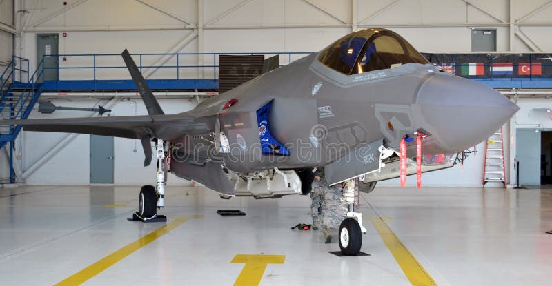 F-35 Joint Strike Fighter editorial photography. Image of military ...