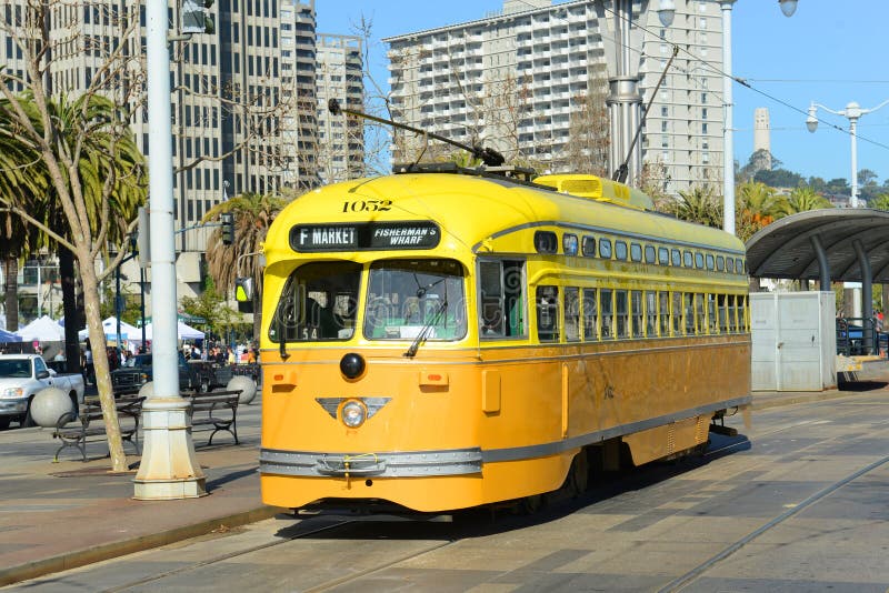 F-línea Tranvía Antiguo, San Francisco, Los E.E.U.U. Foto de archivo ...