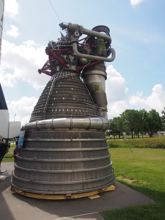 An F-1 Rocket Engine at the Johnson Space Center Editorial Photo ...
