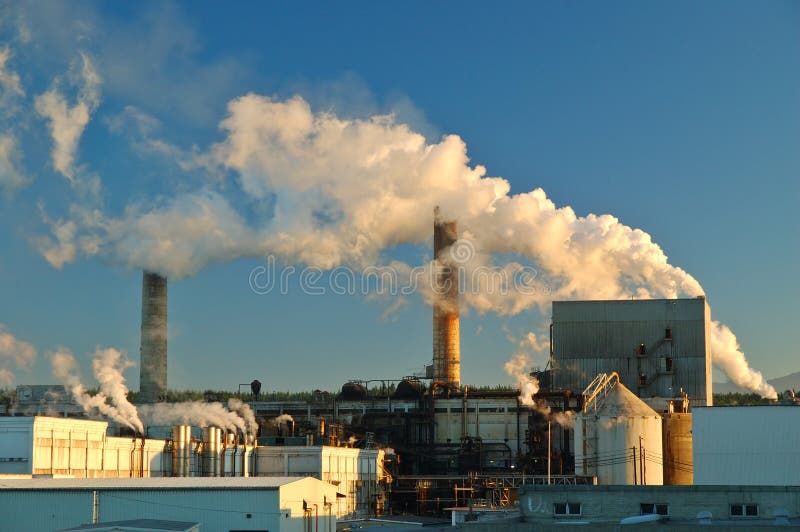 Fabrik stockfoto. Bild von schornstein, fabrik, wärmen - 1235488