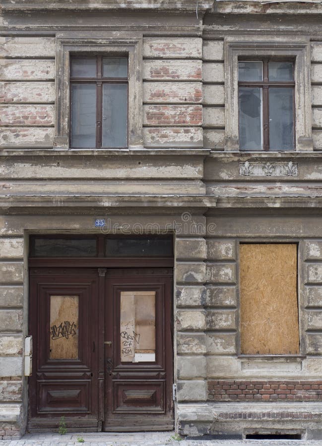 Facade of Abandoned Boarded Up Building Stock Image - Image of rlitz ...