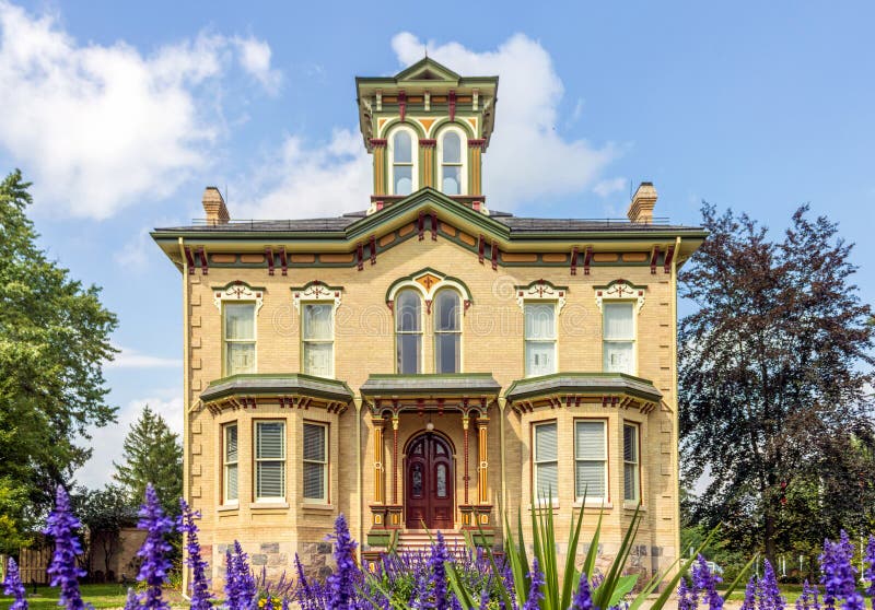 A Facade of Castle Kilbride in Summer Editorial Photo - Image of garden ...