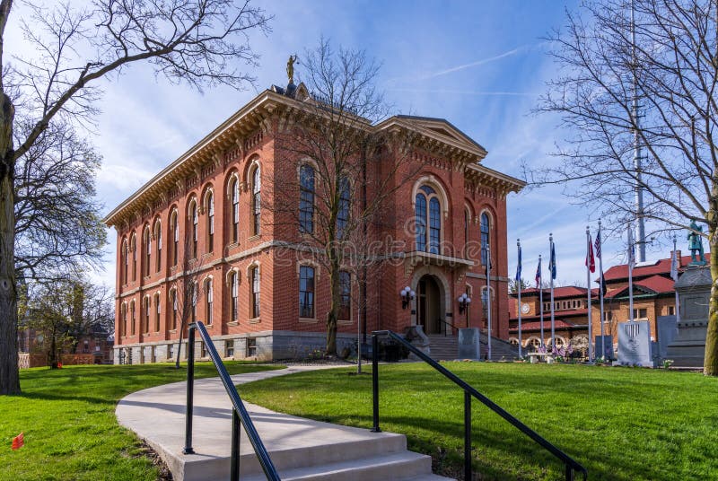 Facade of the Delaware County Courthouse in Ohio Editorial Stock Photo ...
