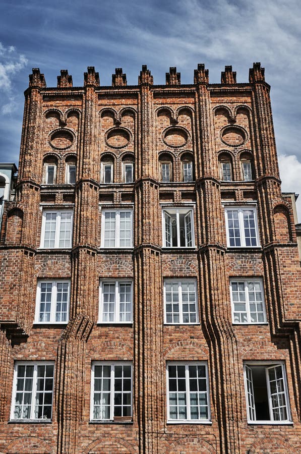 Facade Historic Gothic Building Stock Photo - Image of facade, gutter ...