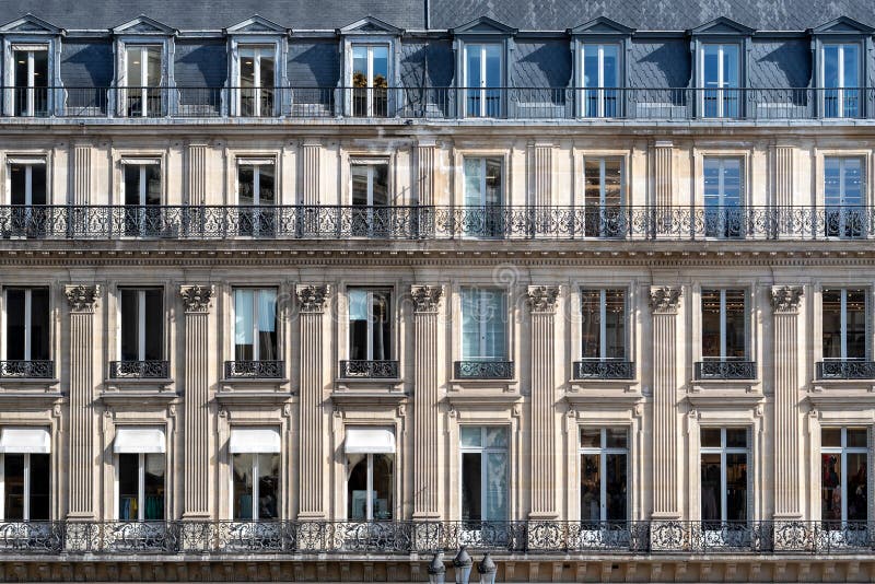 Facade of Paris Residential Building - Parisian Architecture Stock ...