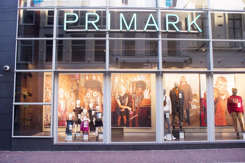 Facade of Primark store editorial photo. Image of clothes - 163195251