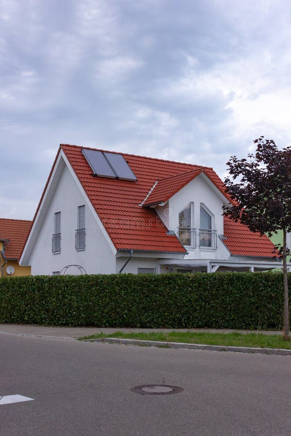 immagini di riserva di Tetti Moderni - la sovranità di download 353 ...