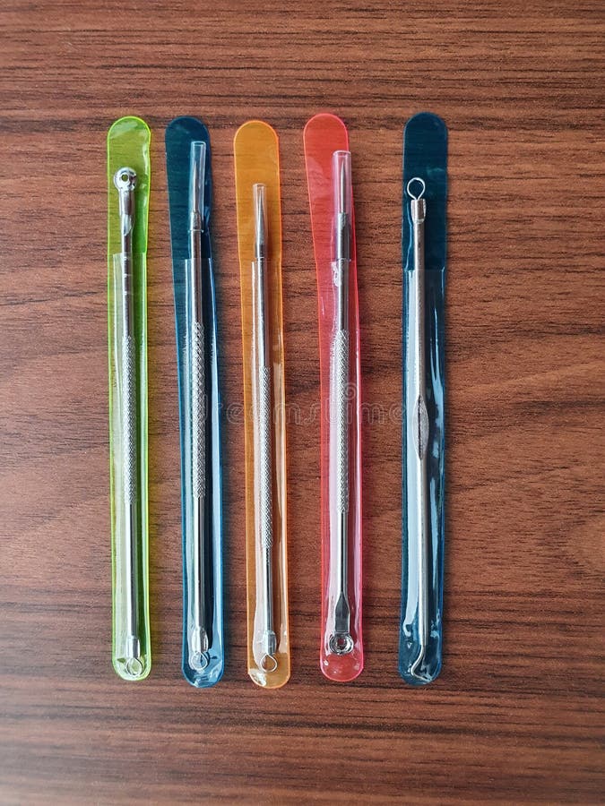 Face Blackhead Extractor Instrument Stock Image - Image of brown, floor ...