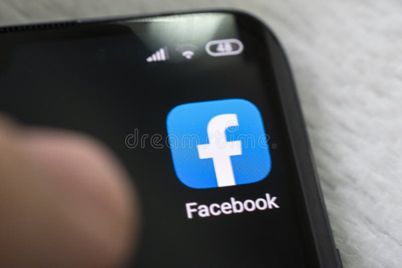 Facebook Application on Screen of an Smartphone Editorial Stock Photo ...