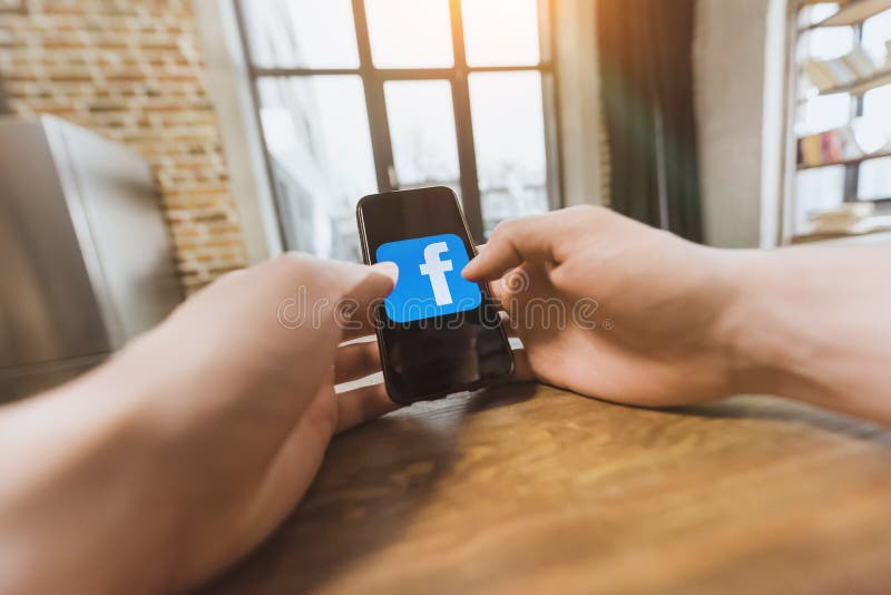 Facebook Logo Icon on Screen Editorial Photo - Image of facebook ...