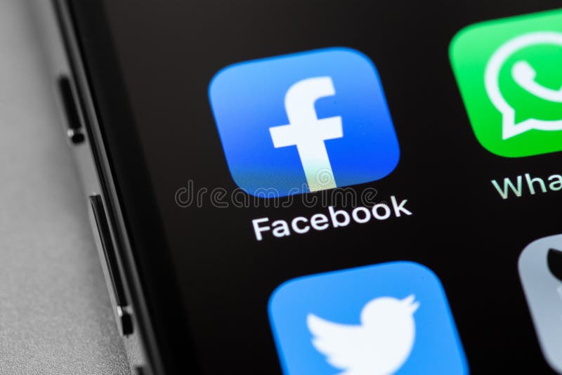 Facebook WhatsApp deal editorial photo. Image of information - 38247186