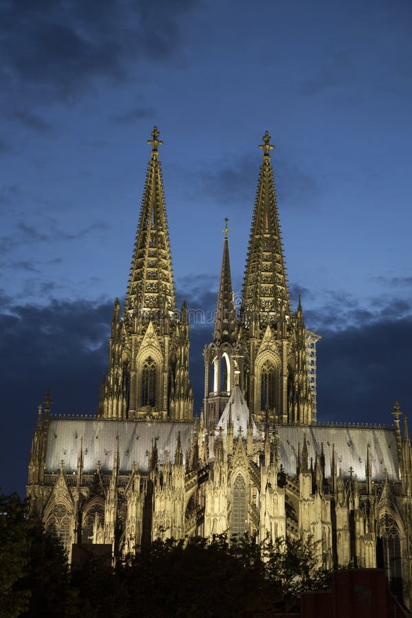 Fachada De La Catedral De Colonia, Alemania Imagen de archivo - Imagen ...