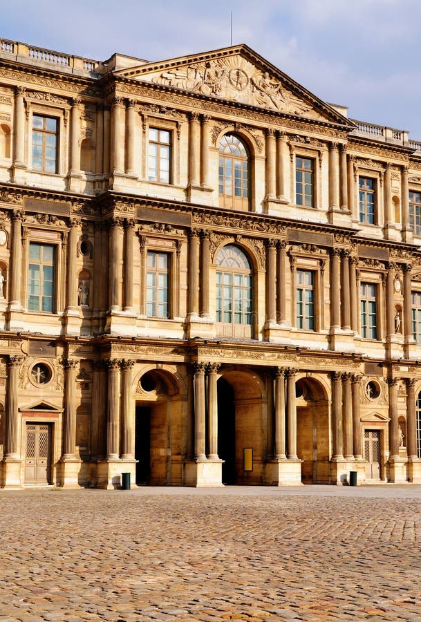 Fachada de la lumbrera imagen de archivo. Imagen de asoleado - 20878663