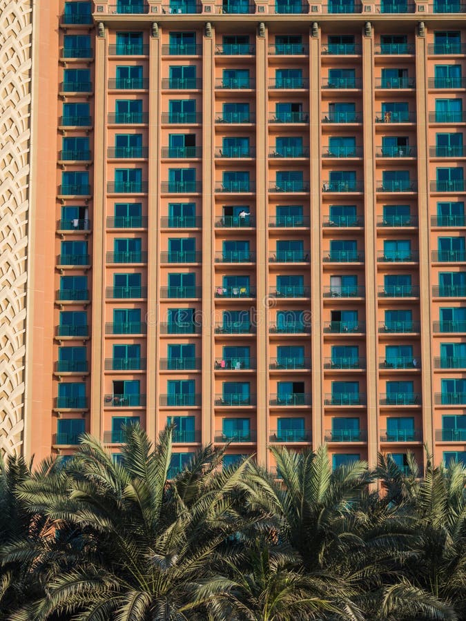 Fachada De Un Hotel De La Atlántida En Dubai, UAE Imagen editorial ...