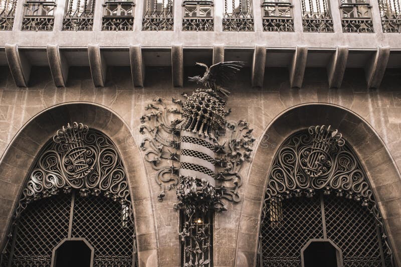 Fachada del edificio imagen de archivo. Imagen de forjado - 32246573