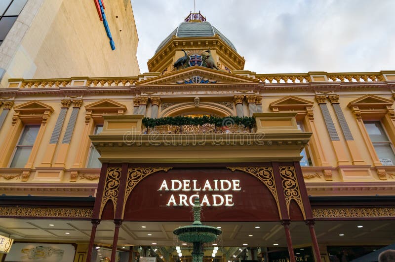 Fachada Del Exterior Del Edificio Histórico De Adelaide Arcade Foto ...