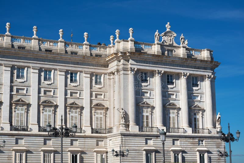 Palacio De Reyes Españoles En Madrid Imagen de archivo - Imagen de ...