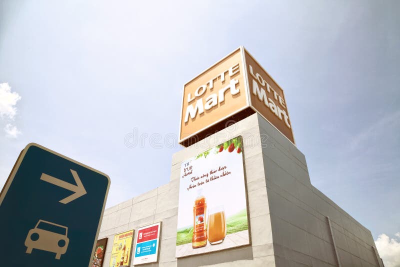 Fachada Famosa Del Edificio De Lotte Mart Del Supermercado Del Coreano ...